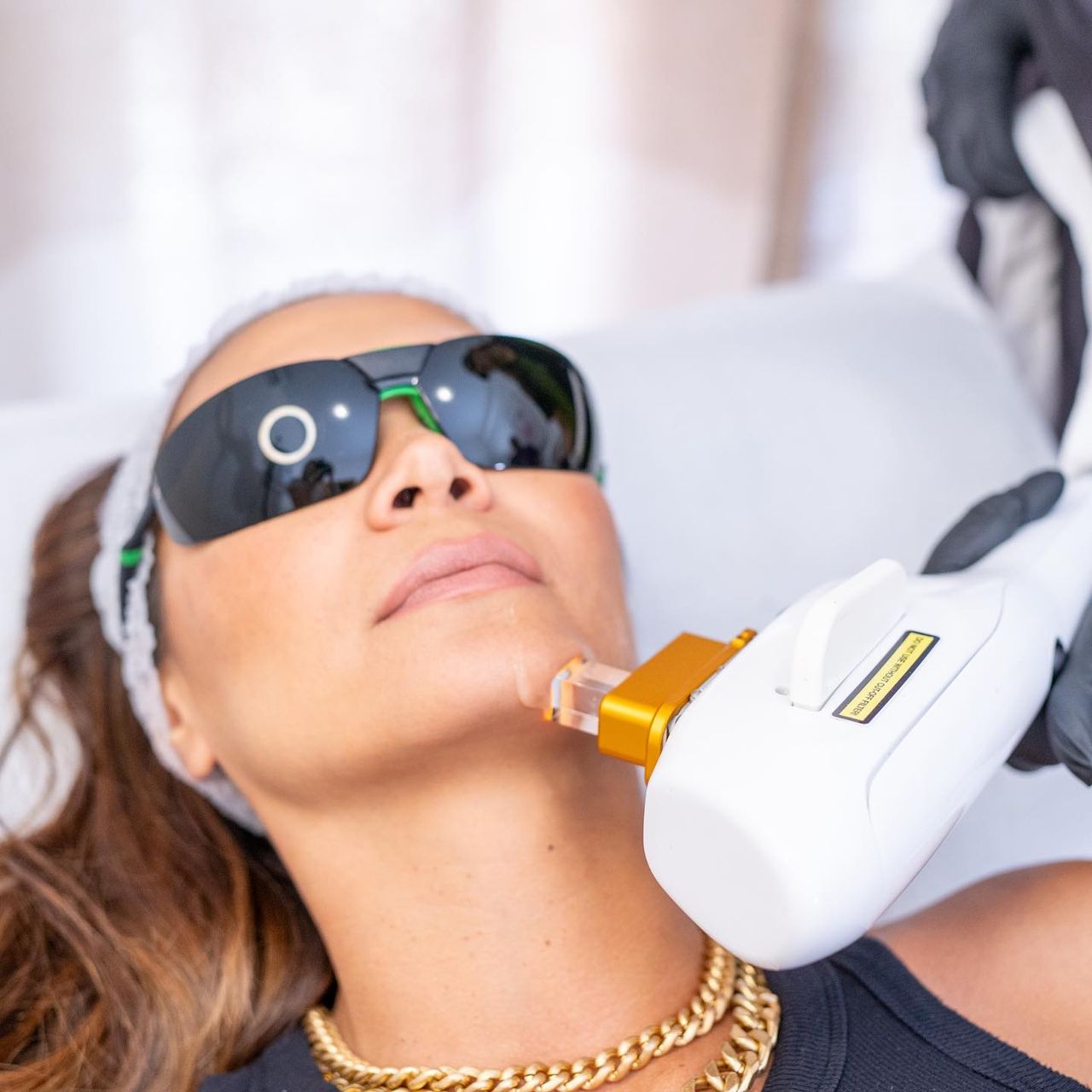 Laserska epilacija Beograd – Medicinski diodni laser | Bella Clinic